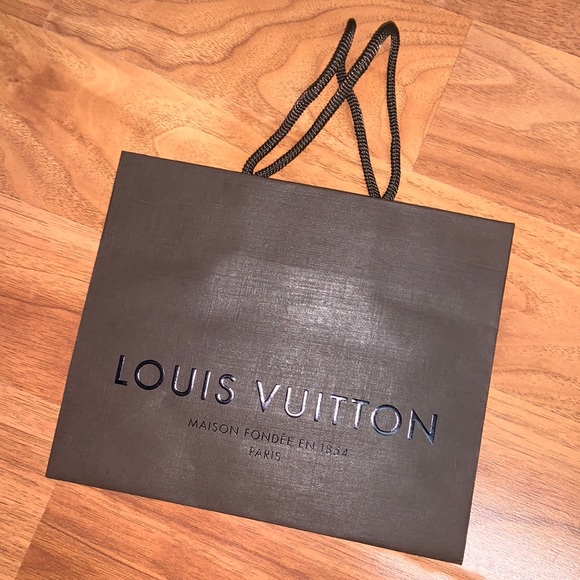 Louis Vuitton | Bags | Authentic Louis Vuitton Paper Shopping Bag ...